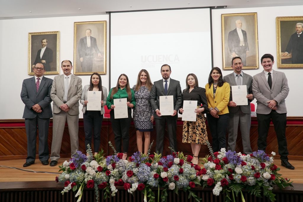 UCuenca reconoció a sus graduados, hoy autoridades electas 2023 - UCUENCA