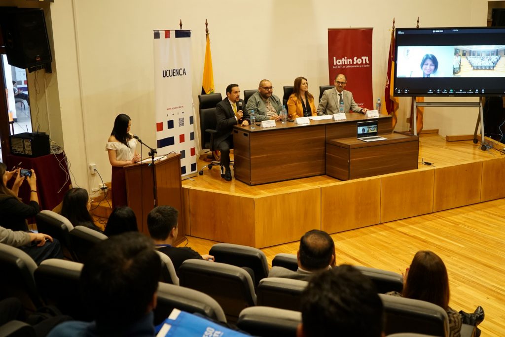 Universidad de Cuenca avanza hacia la transformación digital - UCUENCA