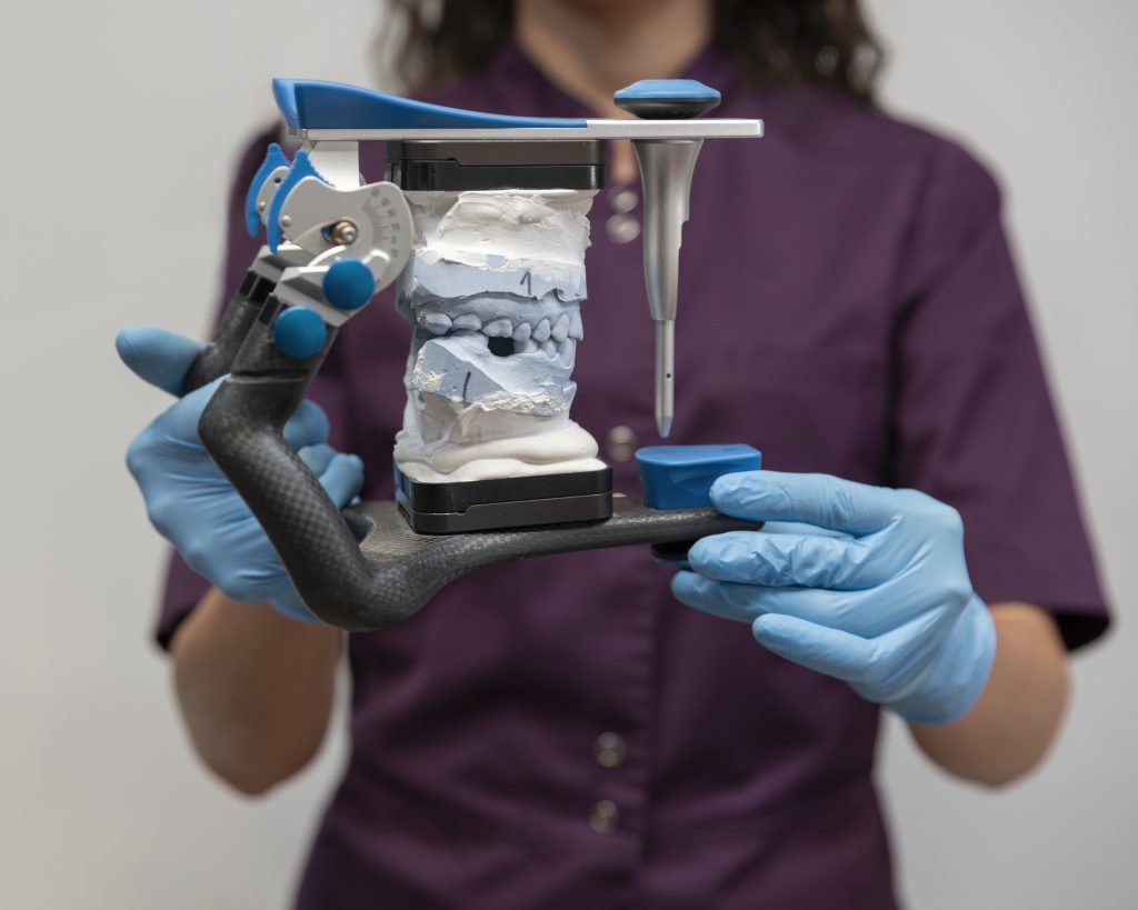 El innovador mundo de la ortodoncia digital. - UCUENCA