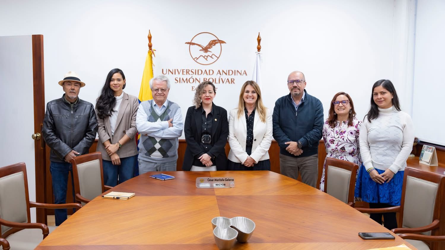 La Academia unida por una sociedad equitativa, plural y sustentable - UCUENCA